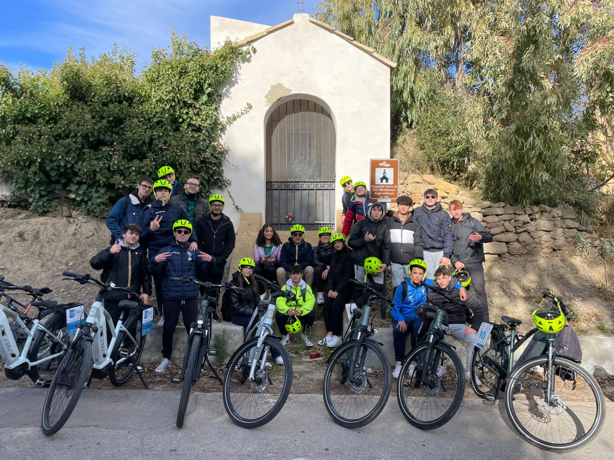 "Strata di divuziuni e di duluri" | Da Vedere | BikeSquare